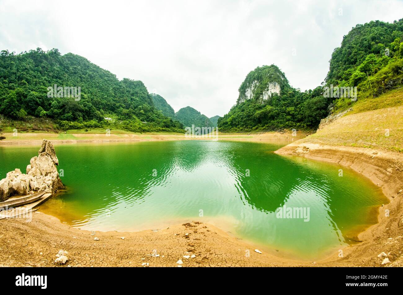 Thang Hen lake in Cao Bang province northern Vietnam Stock Photo - Alamy