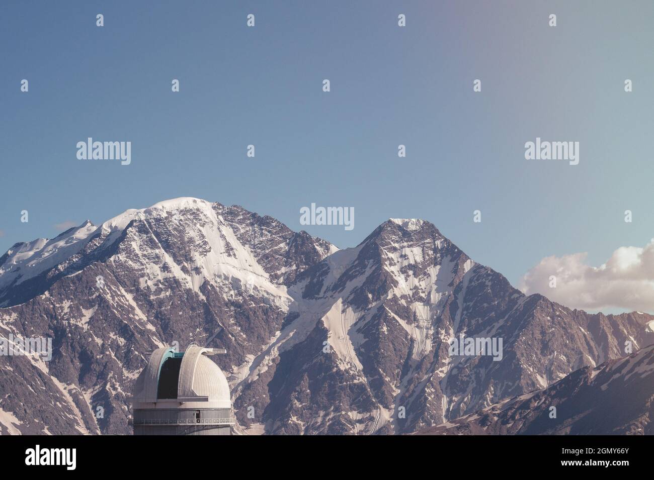 Observatory telescope scenic hi-res stock photography and images - Alamy