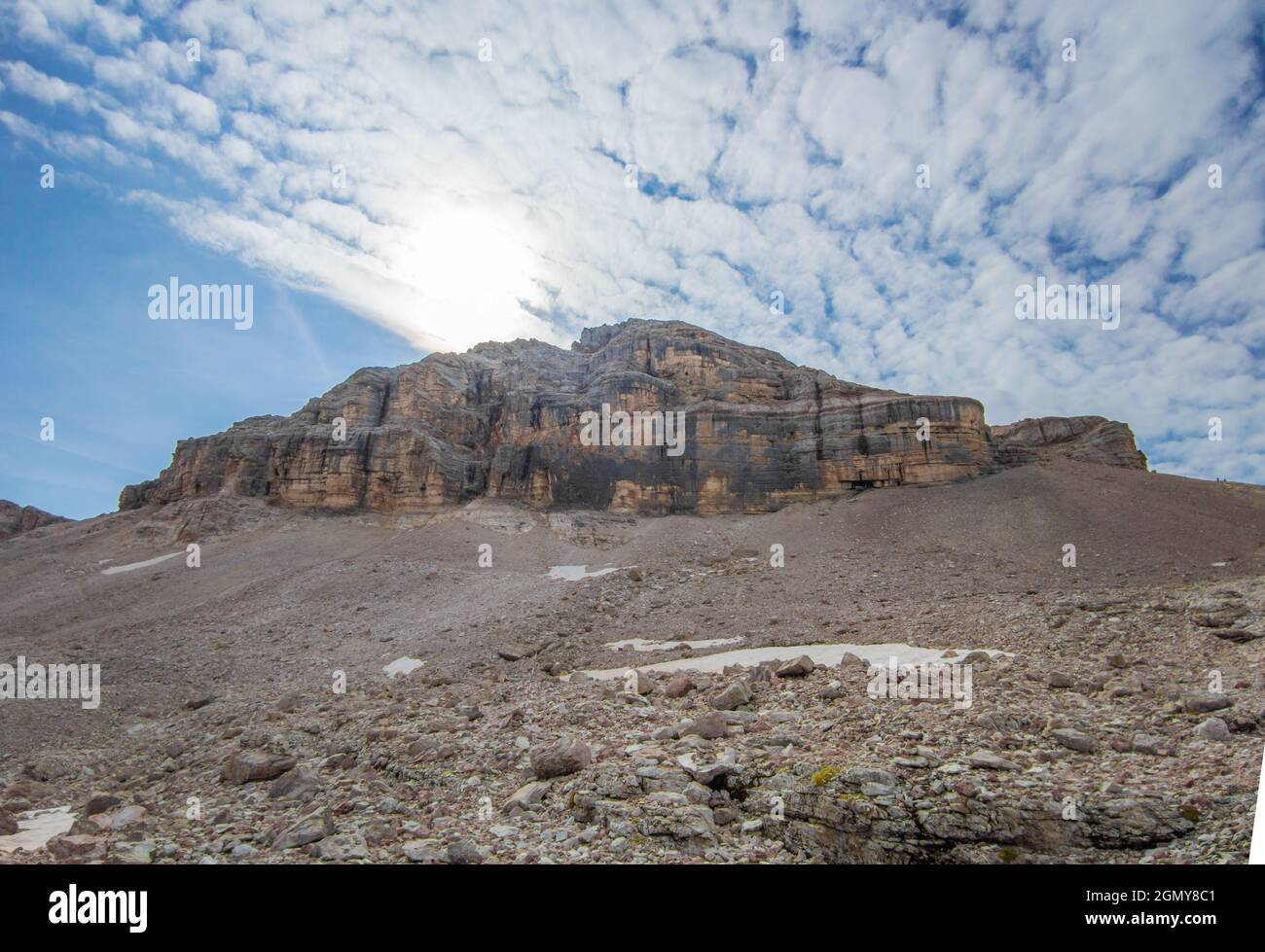 Dolomiti (Italy) - A view of the awesome Dolomites mountain range ...