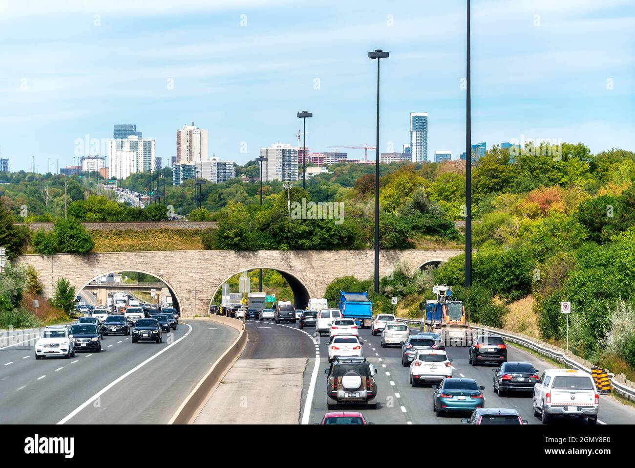 Traffic don valley parkway hi-res stock photography and images - Alamy