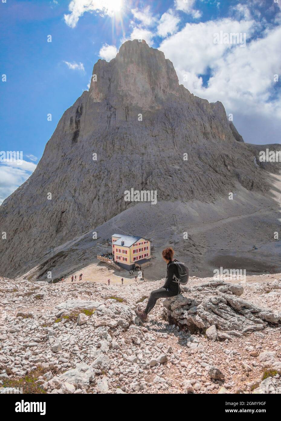 Dolomiti (Italy) - A view of the awesome Dolomites mountain range ...