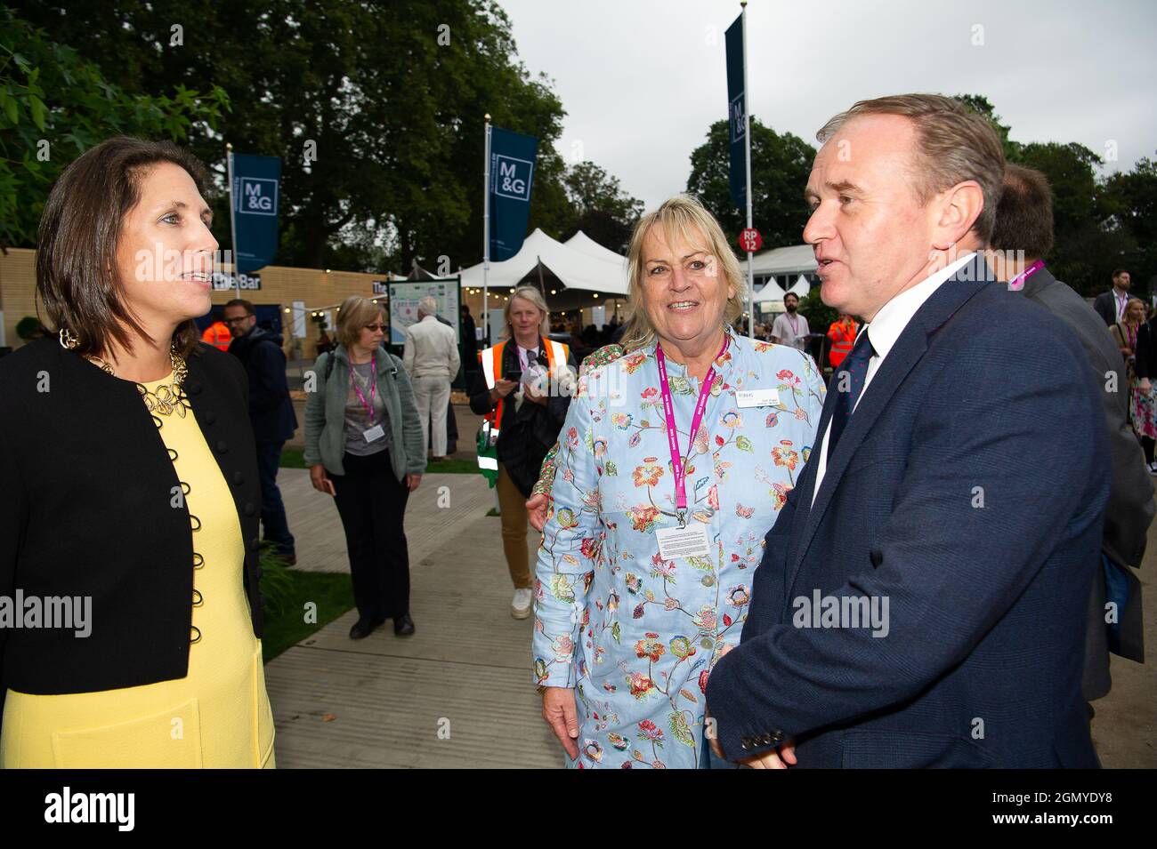 Rhs judge hi-res stock photography and images - Alamy