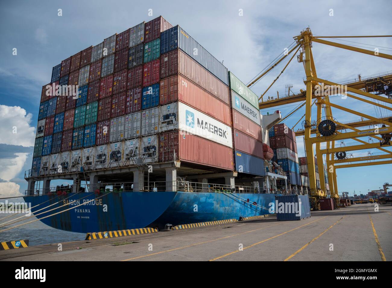 Chittagong Port Activity. Chittagong port activities Stock Photo - Alamy