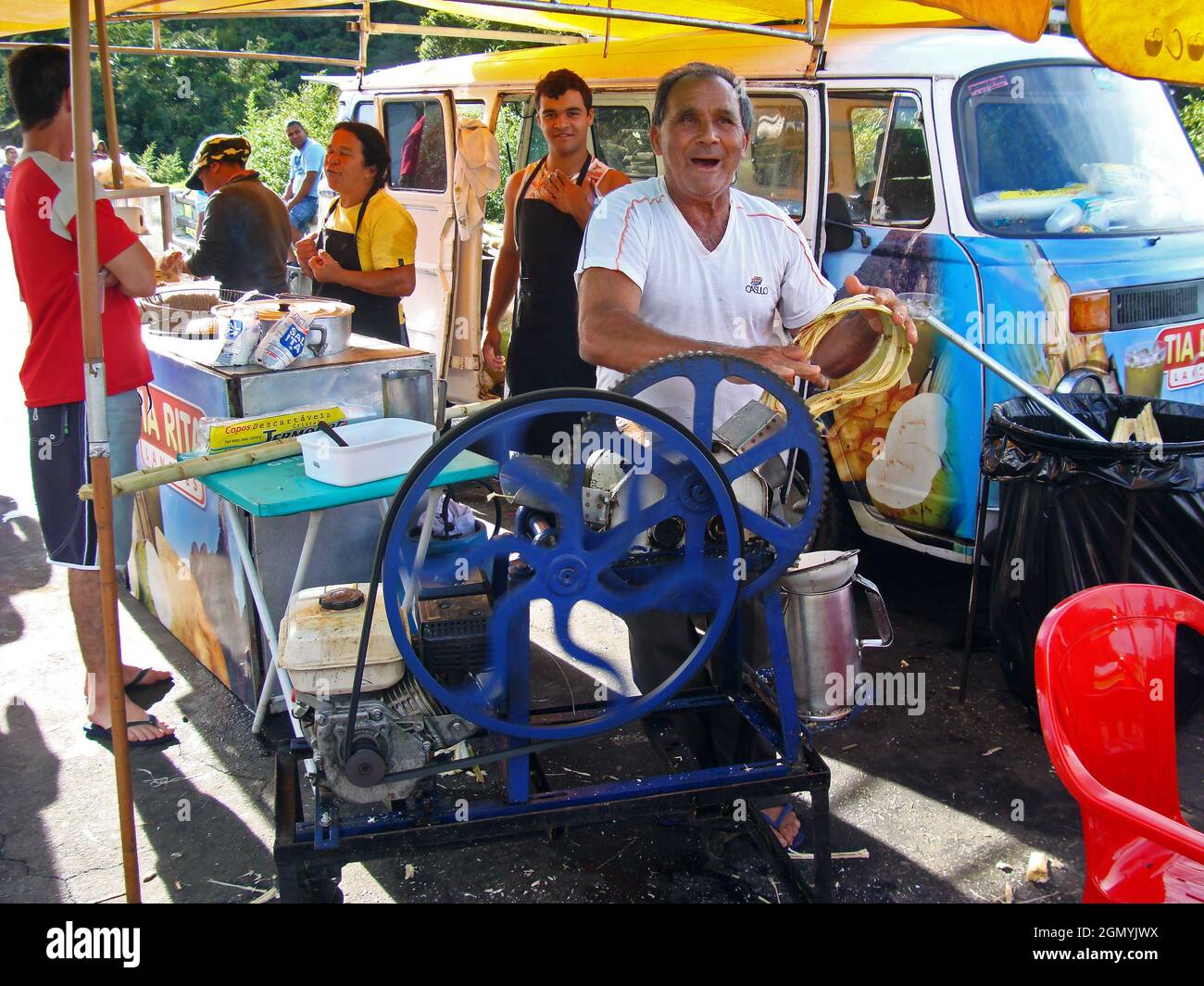 Sugar cane juice and juice hi-res stock photography and images - Alamy