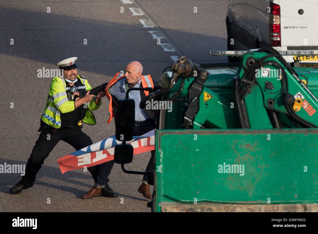 M25 junction 9 hi-res stock photography and images - Alamy