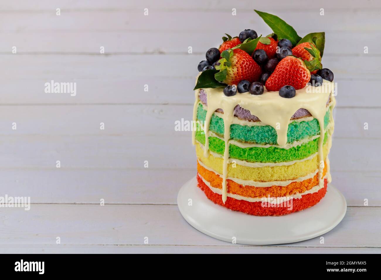 Multi layered cake hi-res stock photography and images - Alamy