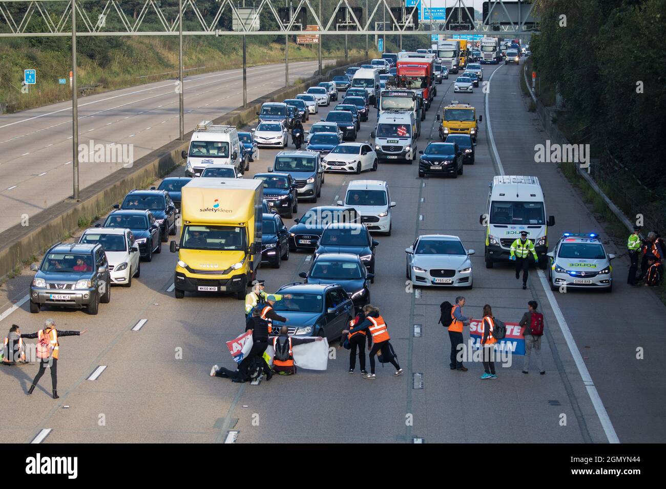 M25 junction 9 hi-res stock photography and images - Alamy