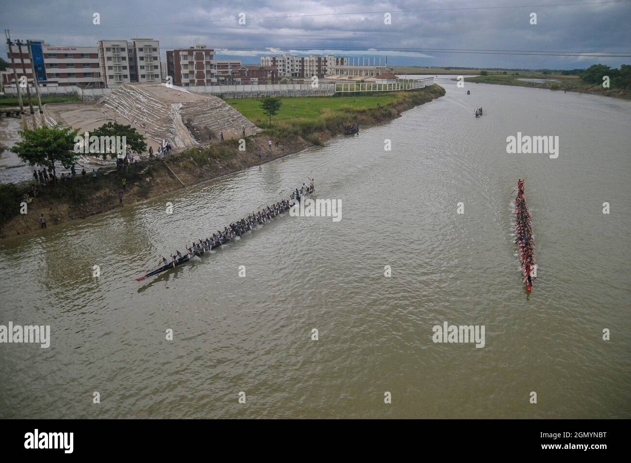 The traditional Bangladeshi Boat race contest on the Chenger Khal river ...