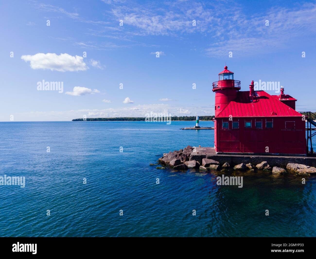 Photograph of the Sturgeon Bay North Pierhead Lighthouse, Lake Michigan ...