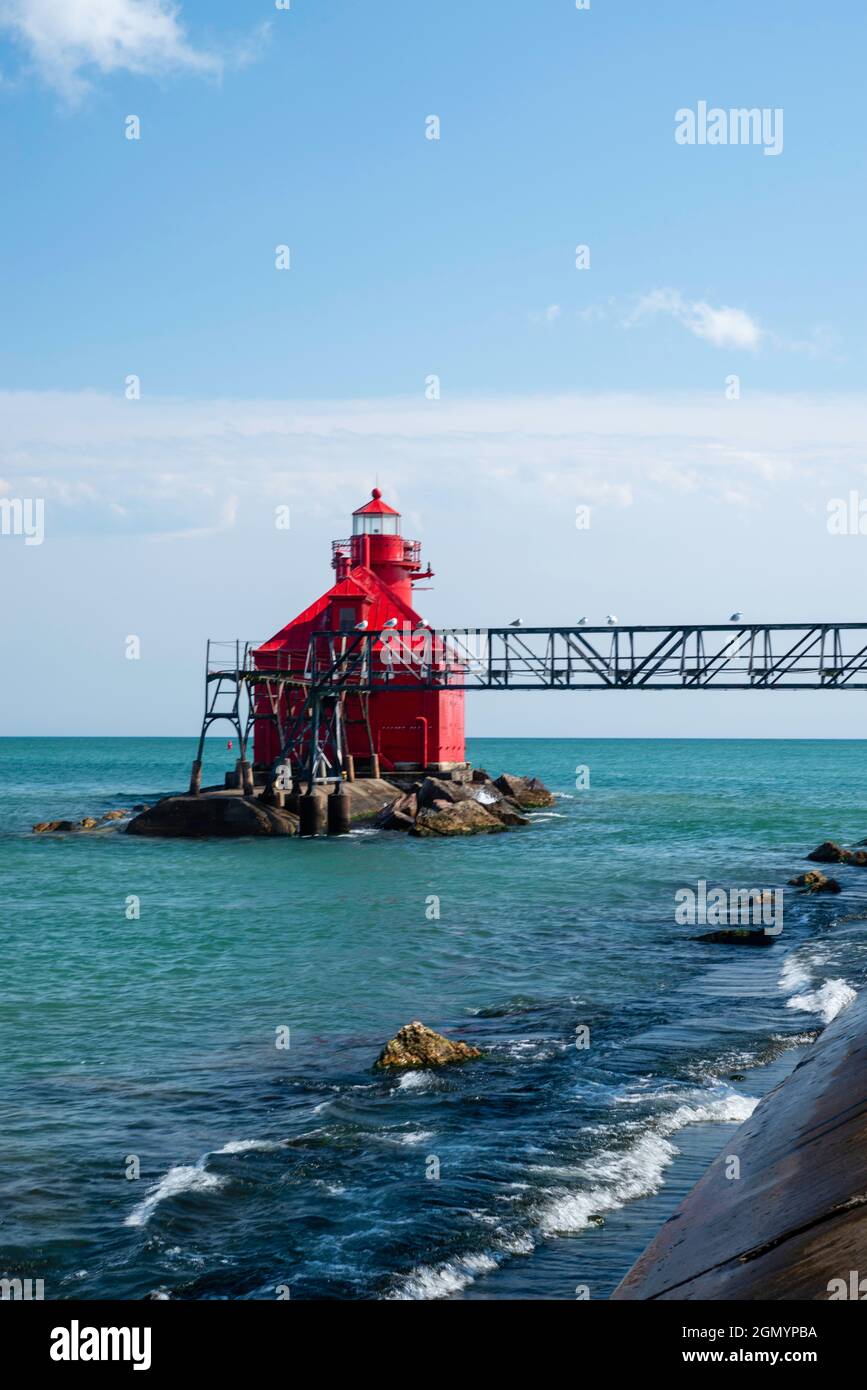 Bay canal north pierhead lighthouse hi-res stock photography and images ...