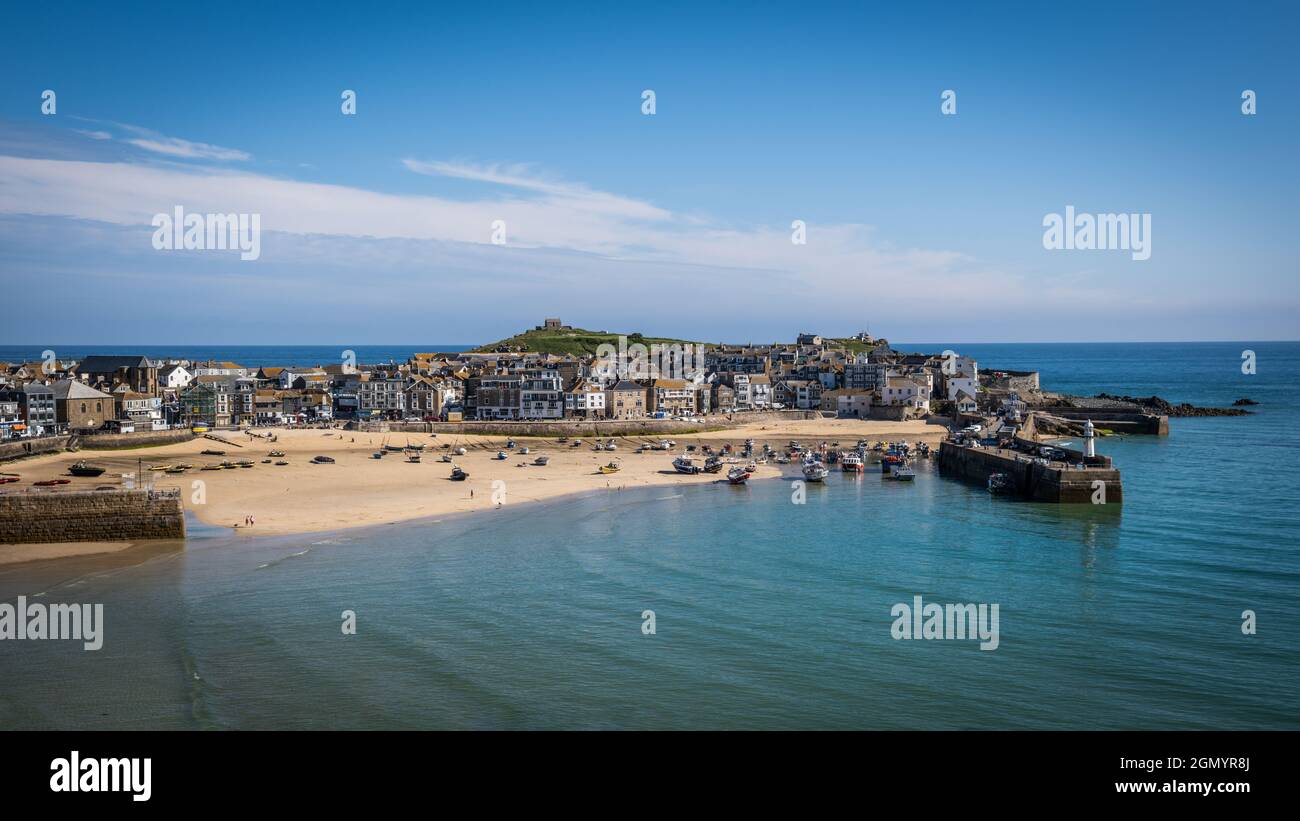 St Ives harbour and Porthminster Beach - Summer Stock Photo - Alamy