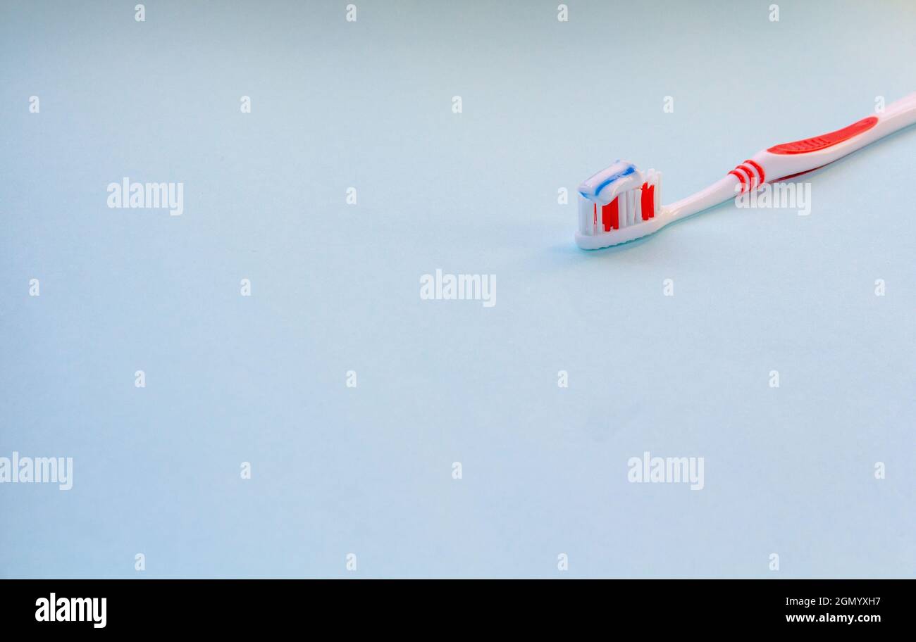 Red white blue toothpaste hi-res stock photography and images - Alamy