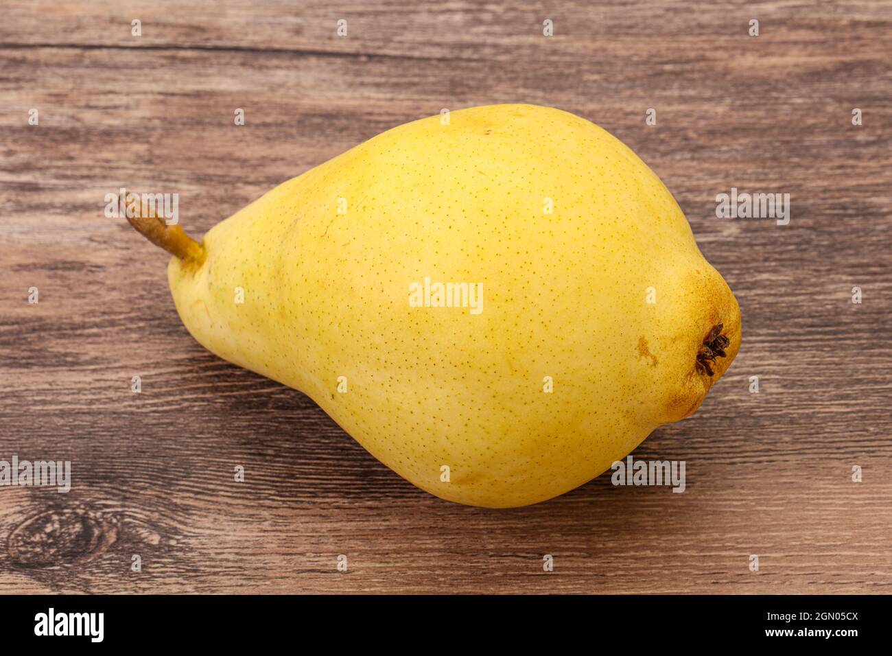 Ripe, tsasty and sweet Yellow Chinese Pear Stock Photo - Alamy