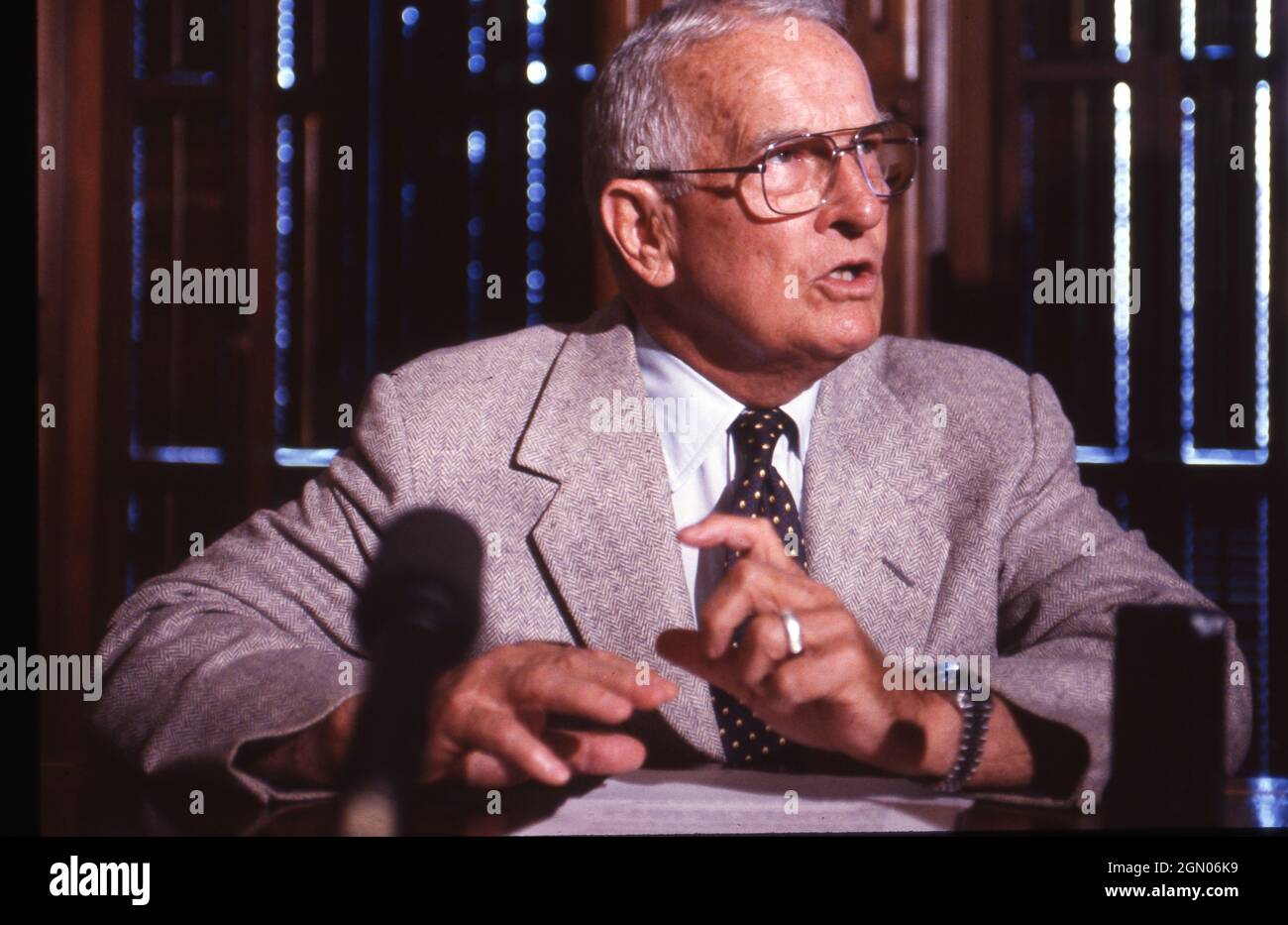 Bill clements governor hi-res stock photography and images - Alamy