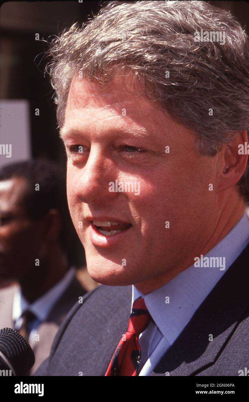 Bill clinton governor of arkansas hi-res stock photography and images ...