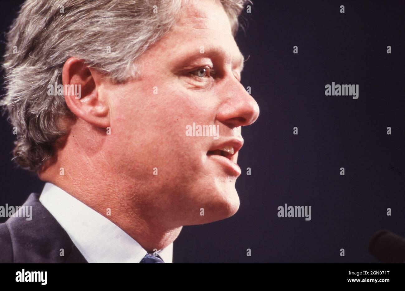 ©1991 Democratic presidential candidate BILL CLINTON speaking at the ...