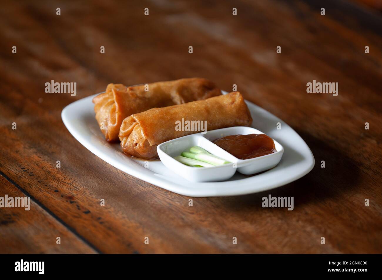 Lunpia hi-res stock photography and images - Alamy