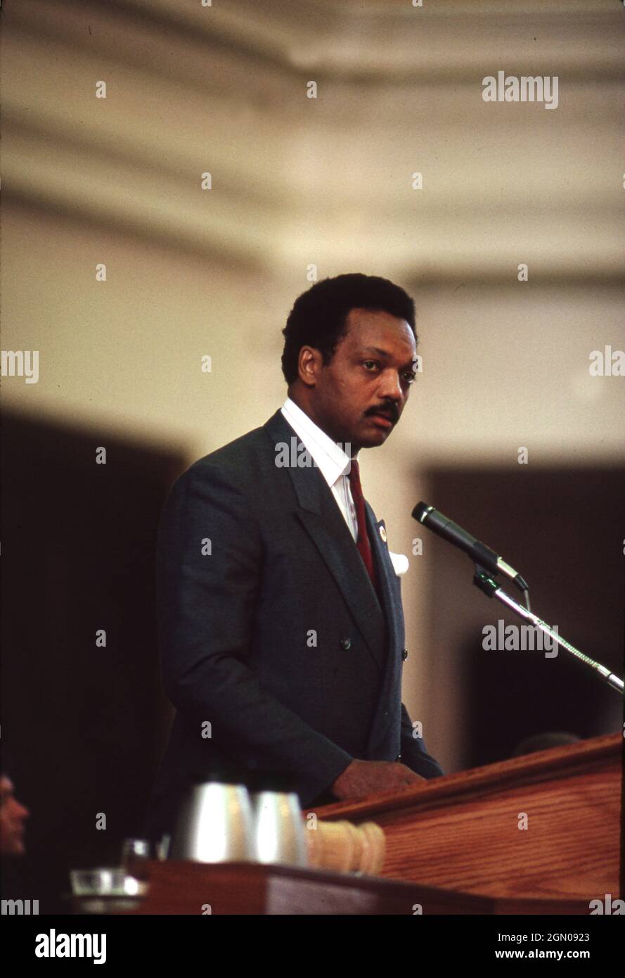 ©1988 Black activist JESSE JACKSON second presidential campaign swing ...