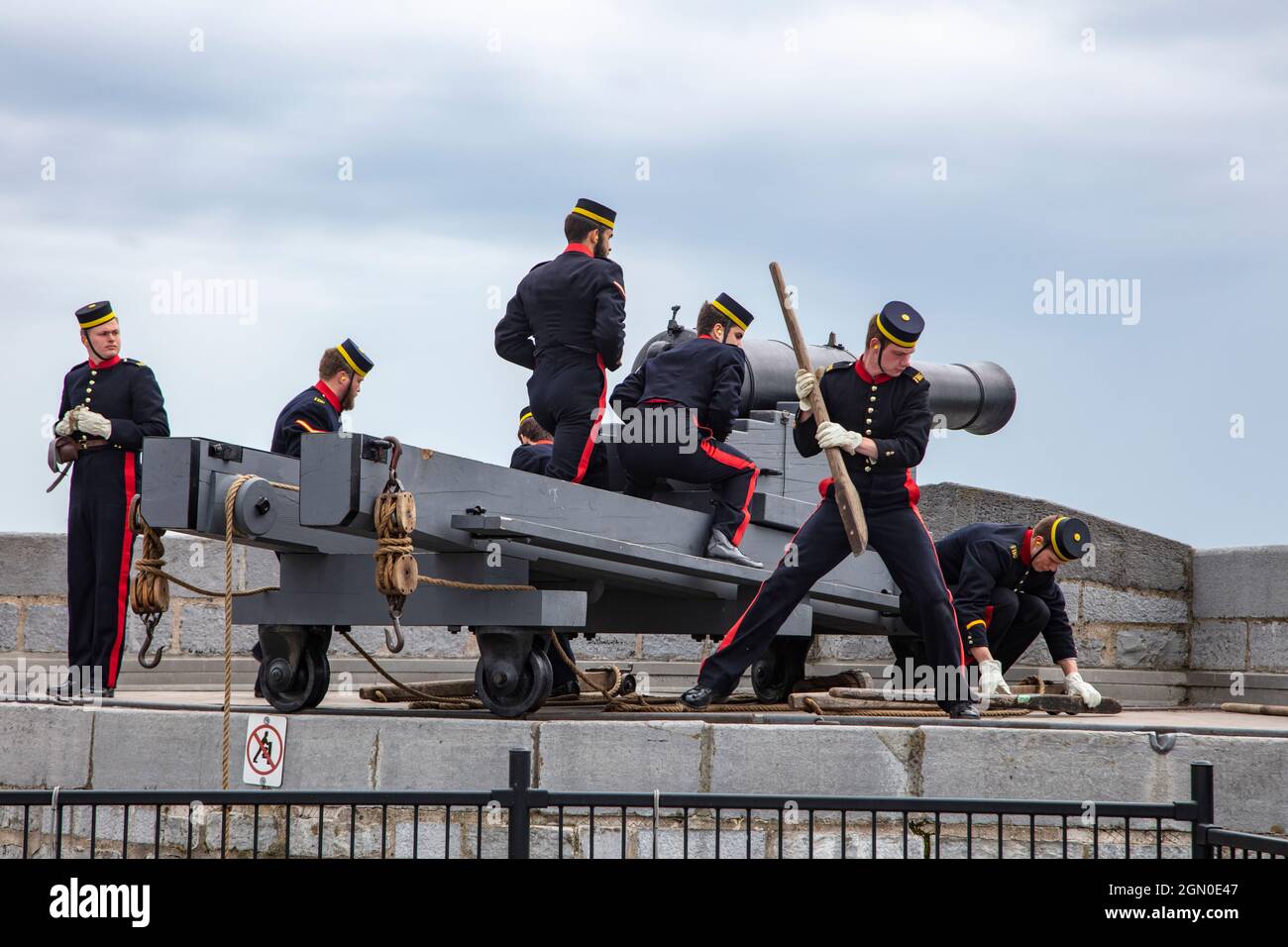 Firing historic cannons at Fort Henry Historic Site and Museum of ...