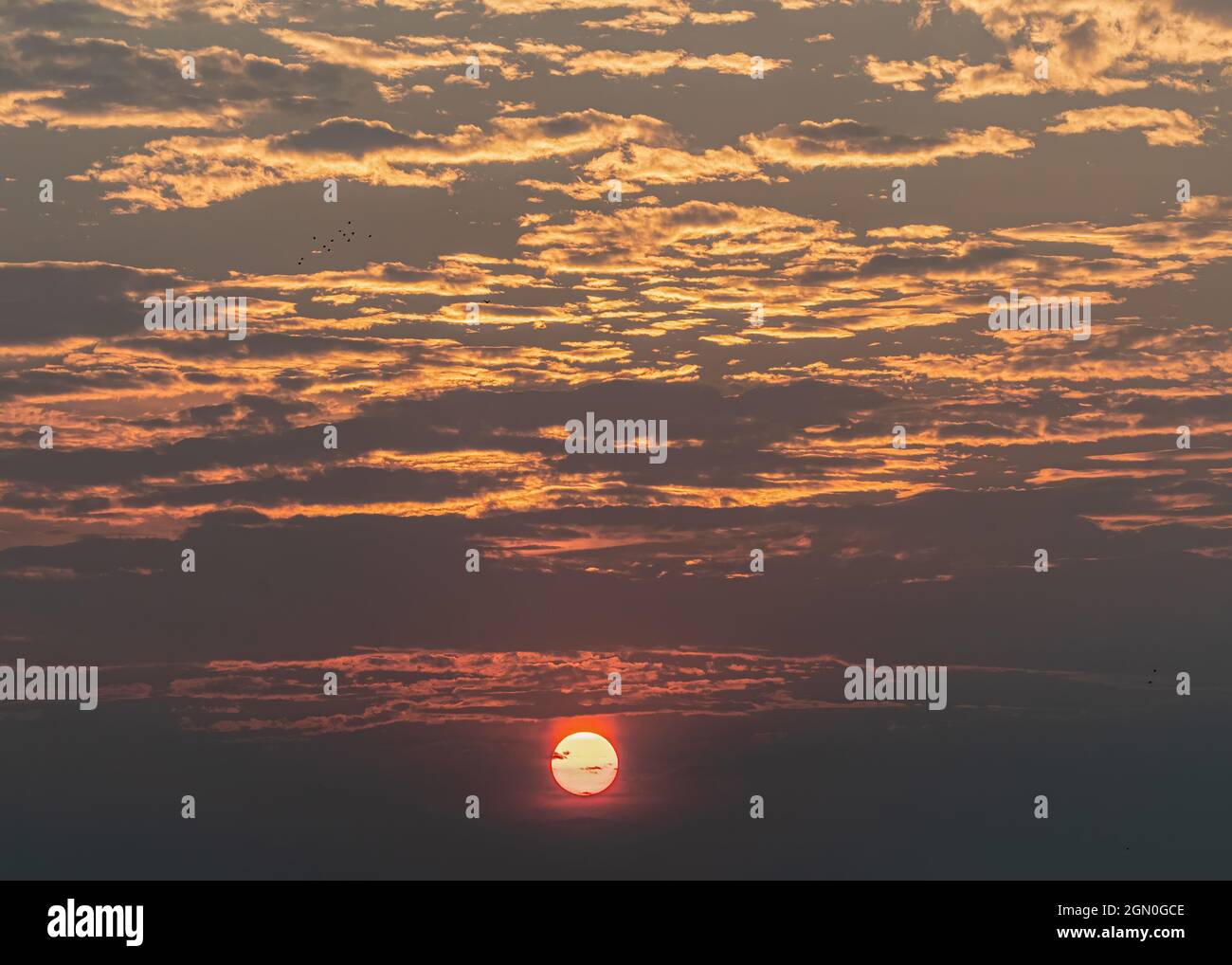 Dramatic Sun Set cloud in fine evening Stock Photo - Alamy