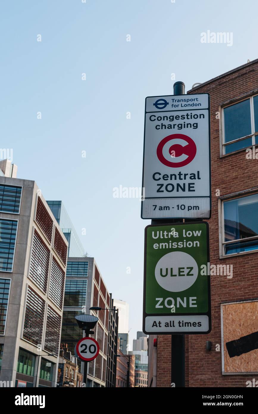 London, UK - September 03, 2021: Signs indicating Congestion Charge and ...