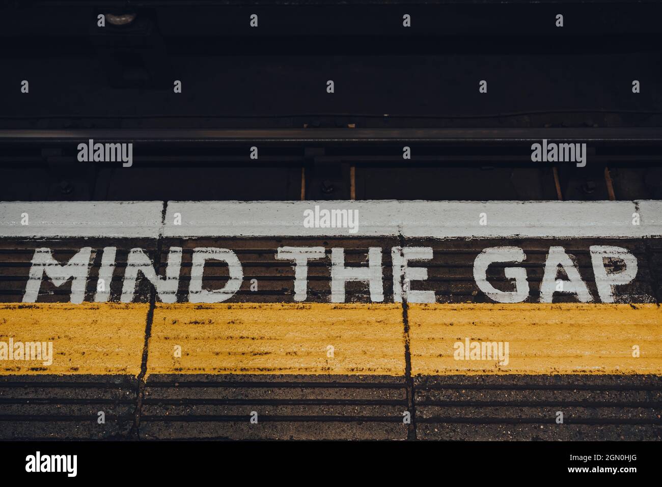 Moorgate underground station hi-res stock photography and images - Alamy