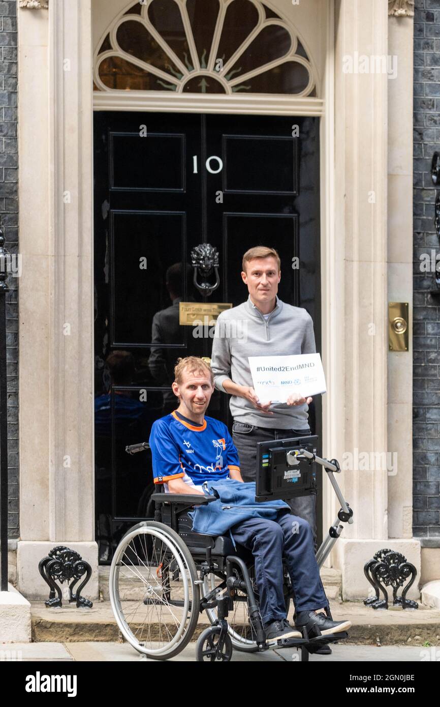 London, UK. 21st Sep, 2021. Ex Leeds Rhinos star Rob Burrow was among ...