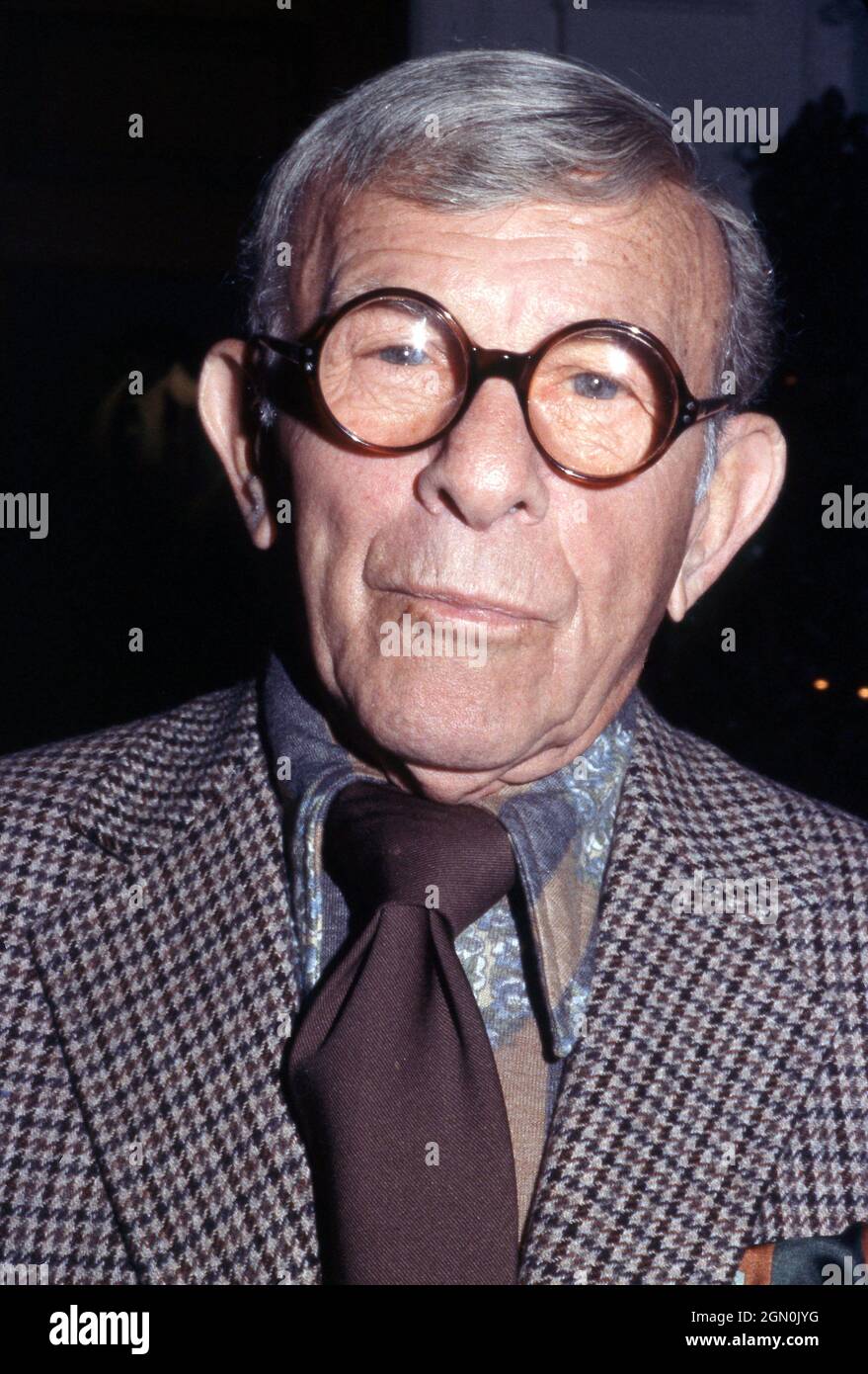 Ralph Burns's Instagram, Twitter & Facebook on IDCrawl