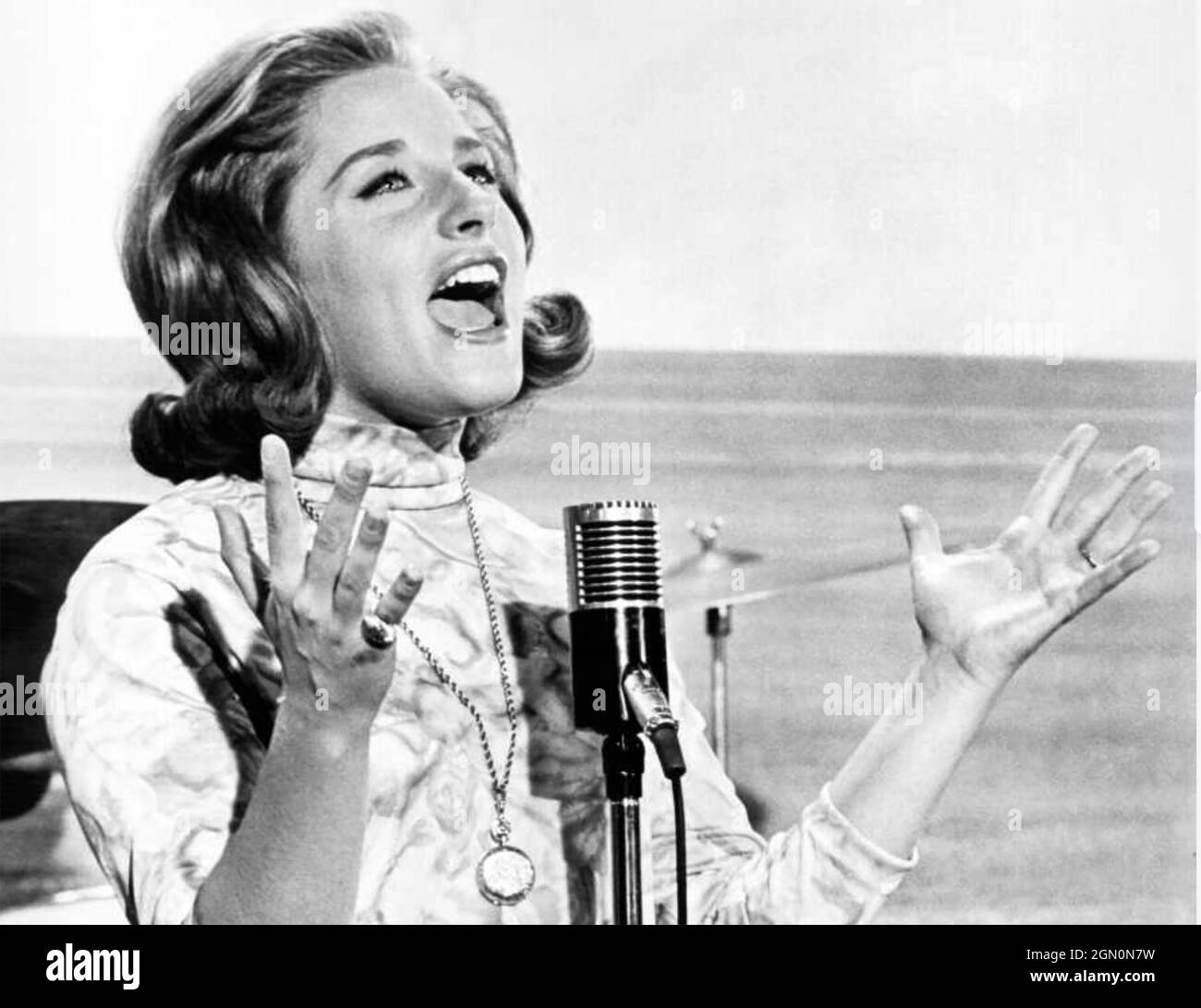 LESLIE GORE (1946-2015) Promotional photo of American singer-songwriter ...