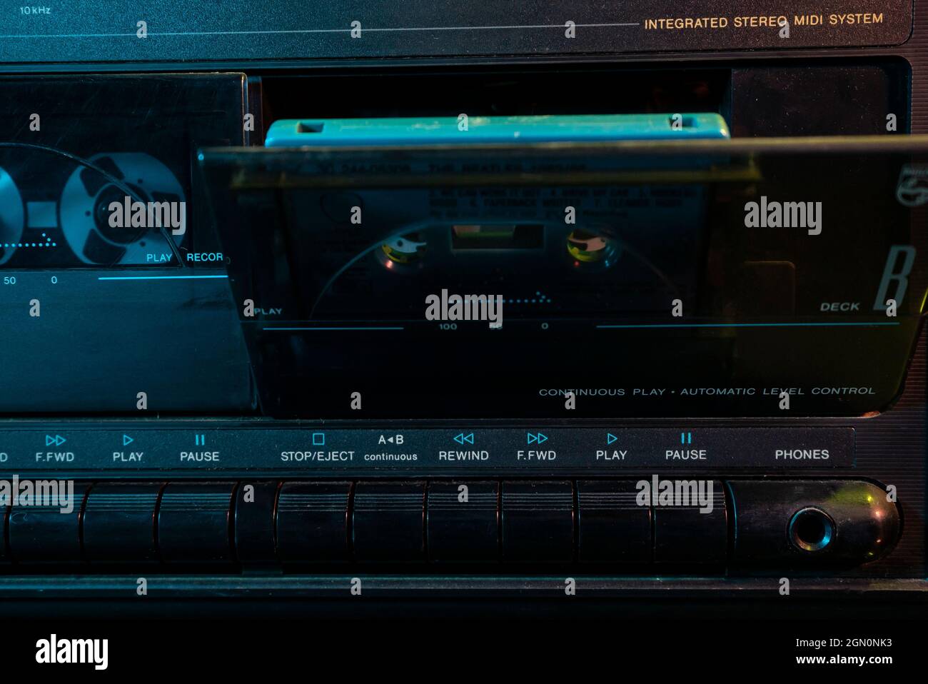 Insert cassette hi-res stock photography and images - Alamy