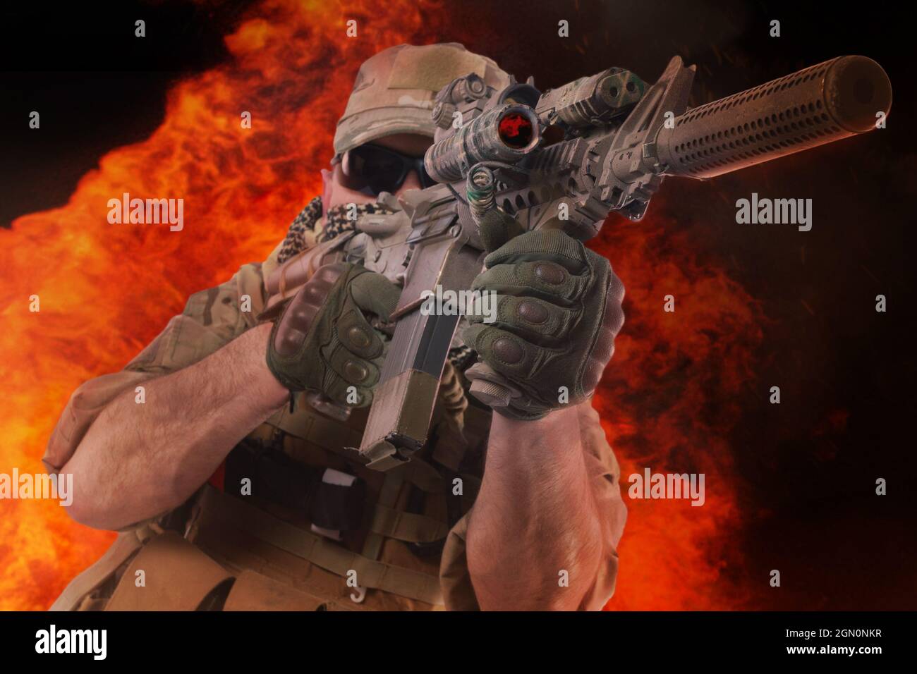 U.S. Contractor firing M4 Carbine in night mission Stock Photo - Alamy