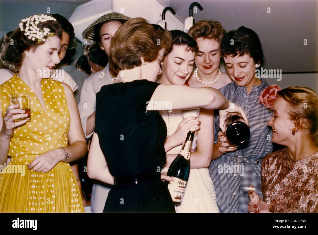 1950s drinking girls hi-res stock photography and images - Alamy