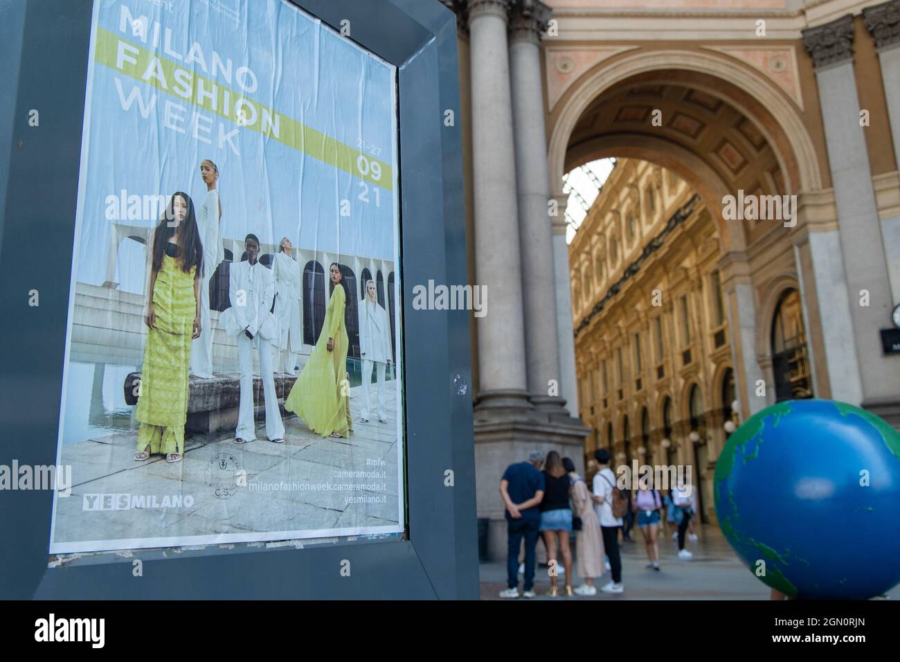 Milano poster hi-res stock photography and images - Alamy