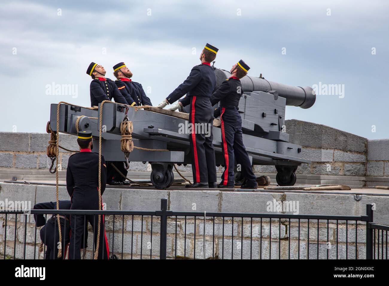 Firing historic cannons at Fort Henry Historic Site and Museum of ...