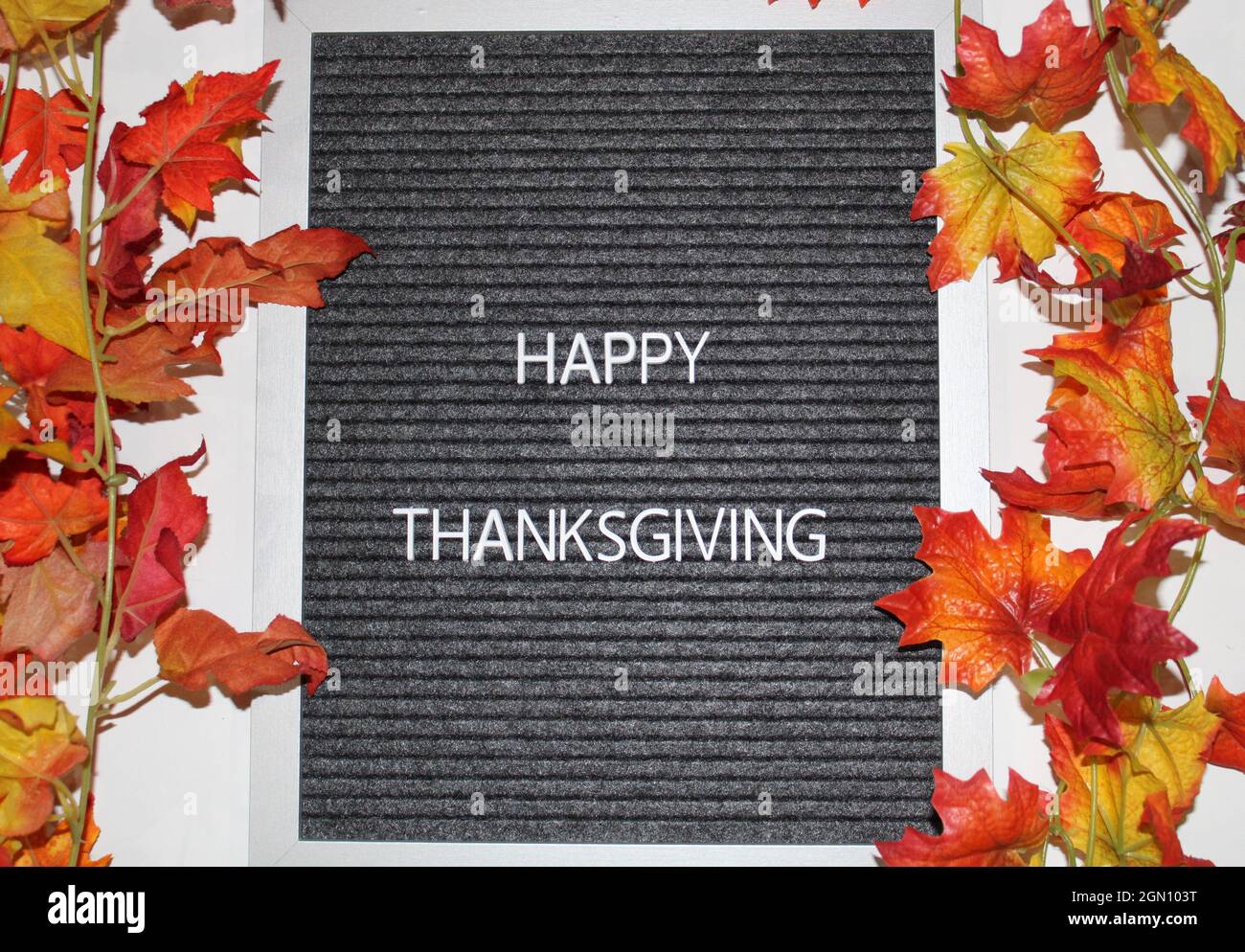 Happy thanksgiving greetings hi-res stock photography and images - Alamy