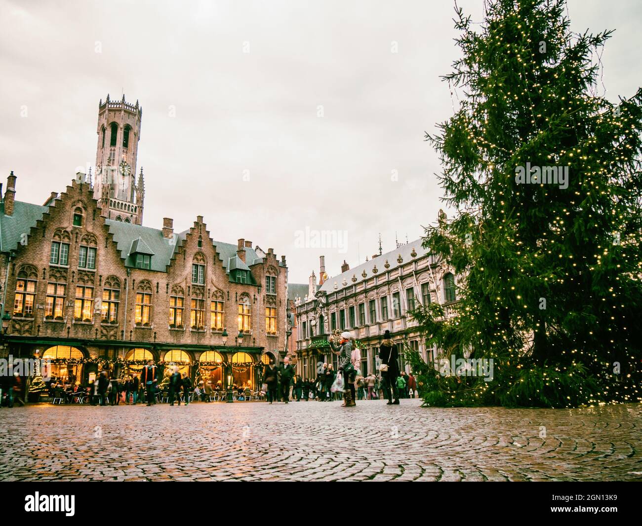 Bruges bell tower winter hi-res stock photography and images - Alamy