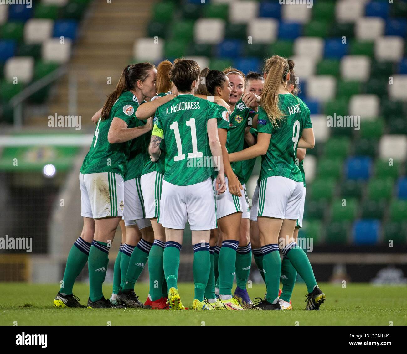 Mcdaniel louise international football hi-res stock photography and ...