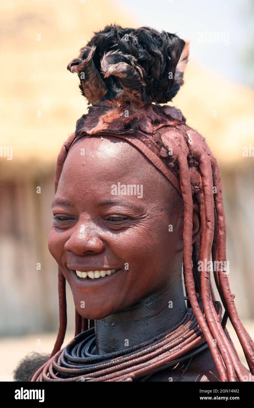 Hair styling africa hi-res stock photography and images - Alamy