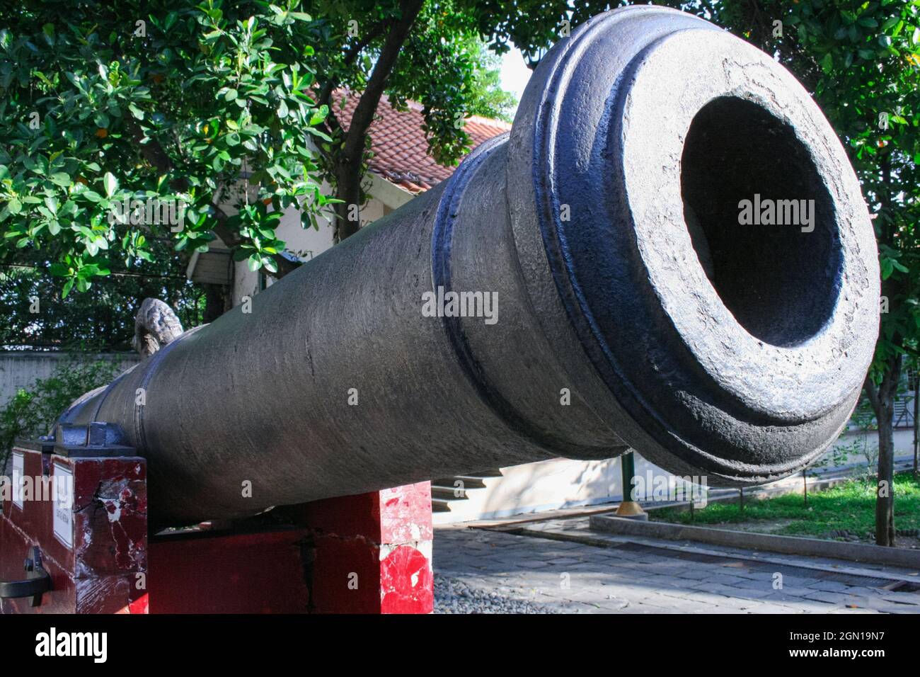 Si Jagur or Ki Jagur cannon. When photographed, this meriam was placed ...