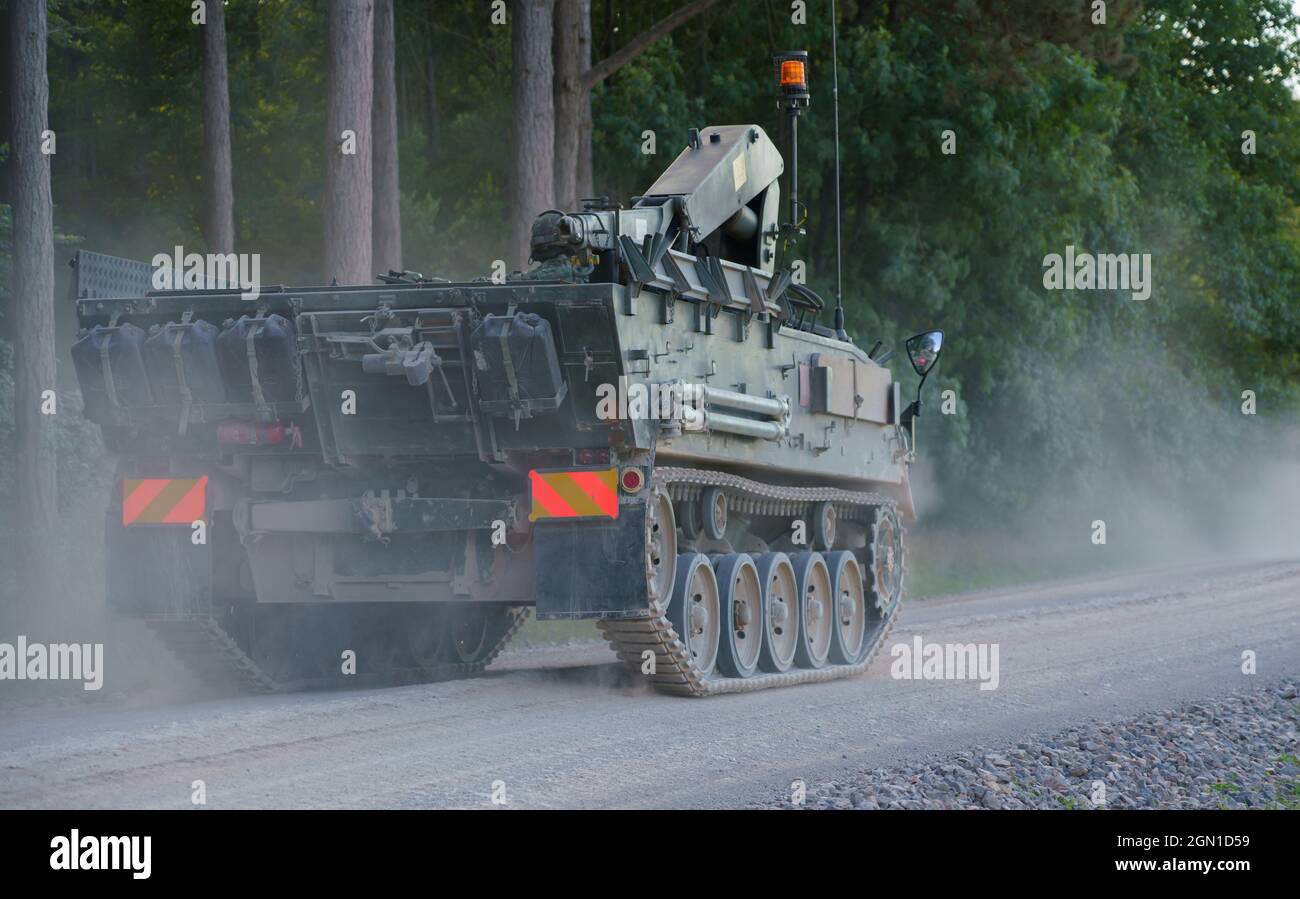 British army Bulldog FV434 Carrier, Maintenance, Full Tracked armoured ...
