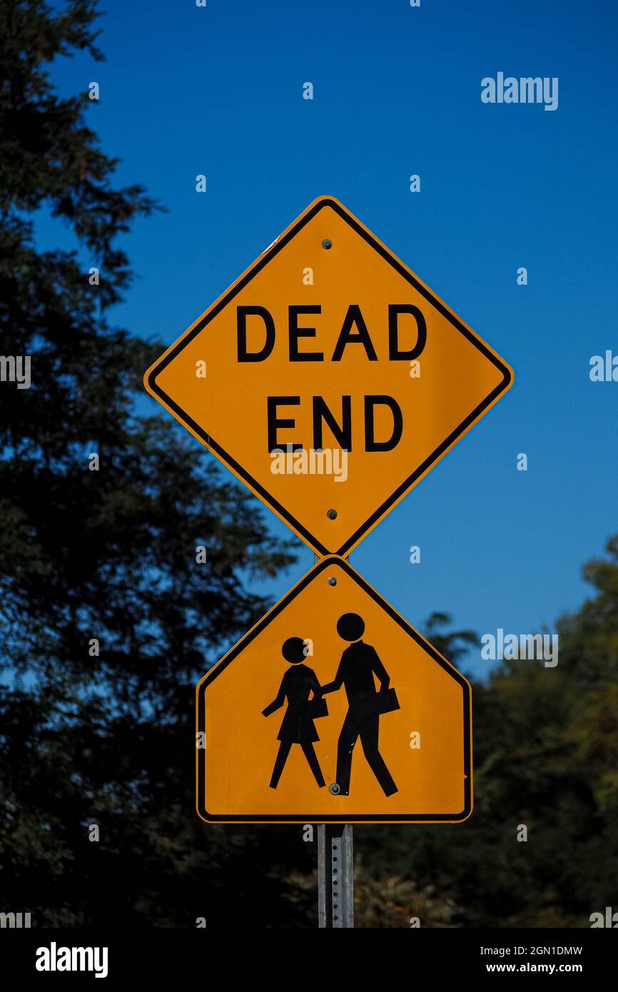 End direction hi-res stock photography and images - Alamy