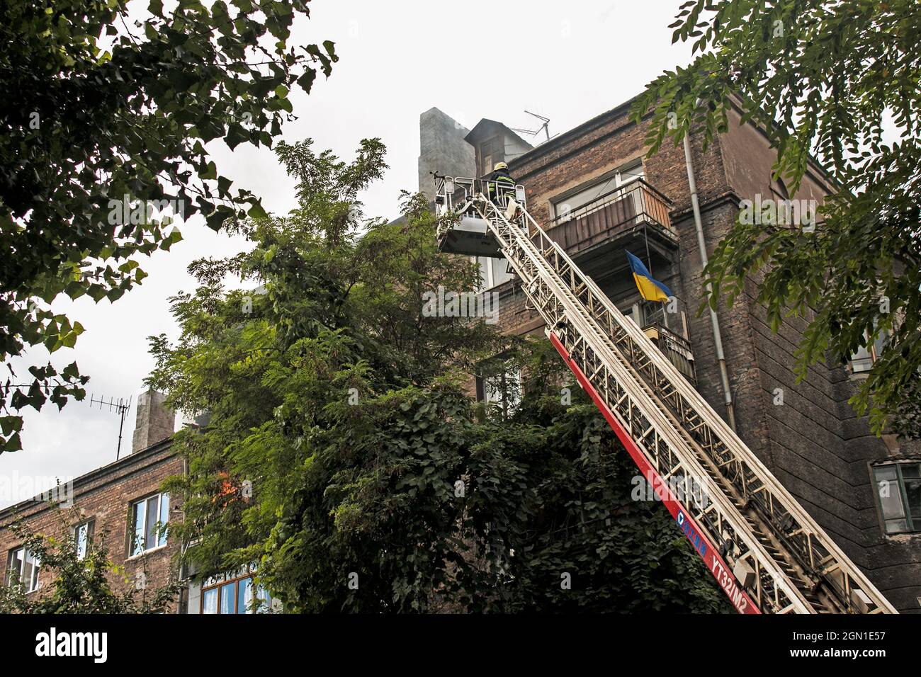 Fire escape ladder stair stairs hi-res stock photography and images - Alamy