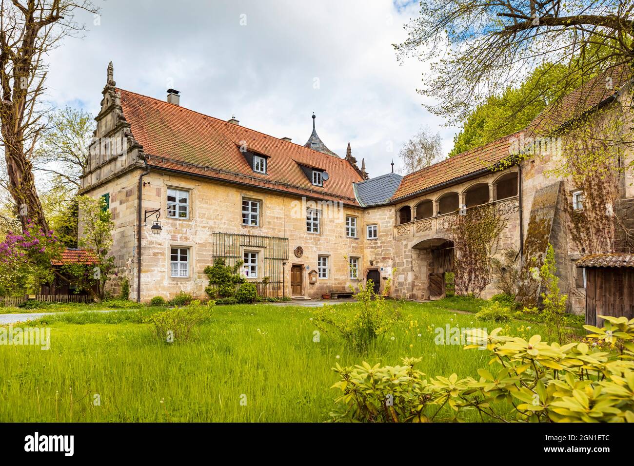 Gate construction of the moated castle Mitwitz, Bavaria, Germany Stock ...