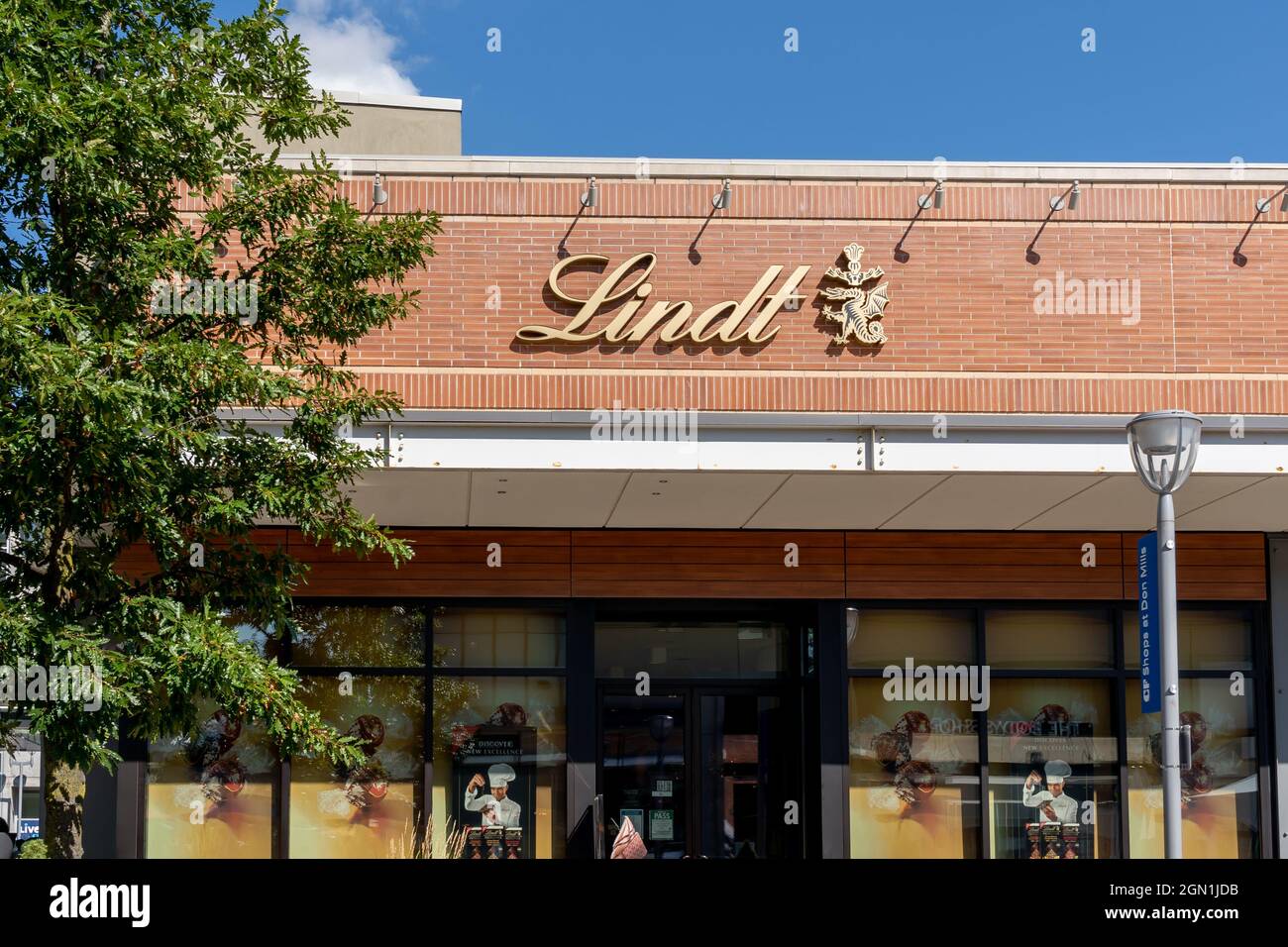 Lindt logo hi-res stock photography and images - Alamy