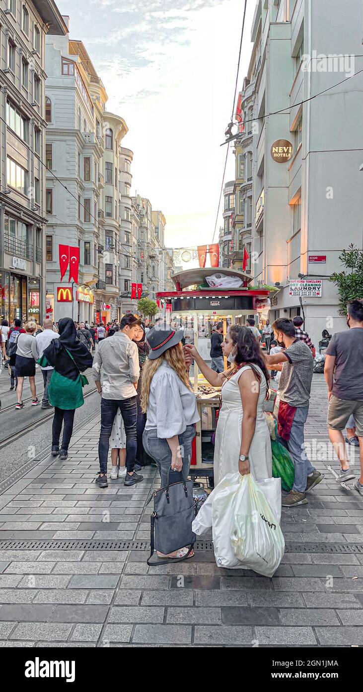 Istanbul, Turkey, Turkey. 17th Sep, 2021. Daily Life in Turkey ...