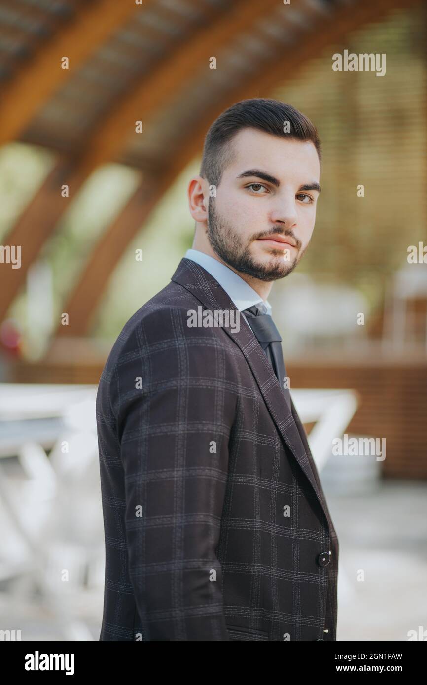Elegantly dressed male hi-res stock photography and images - Alamy