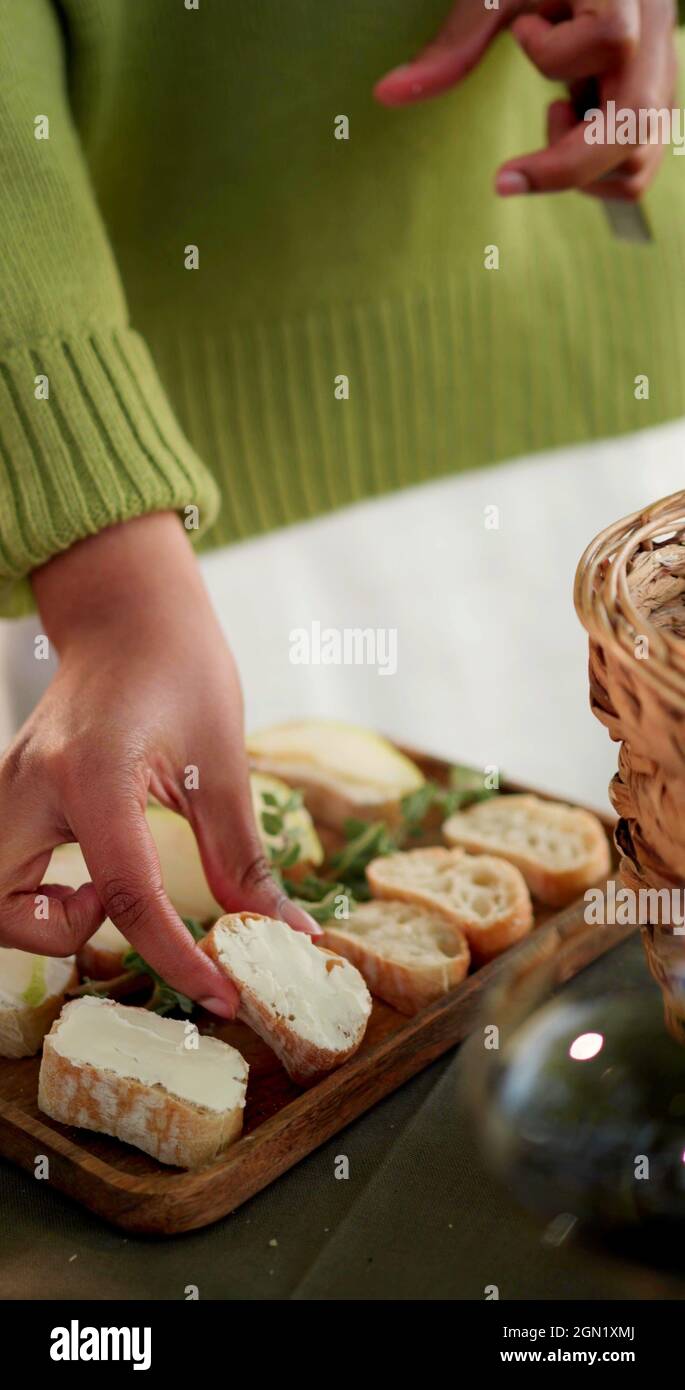 Preparing toasts hi-res stock photography and images - Alamy