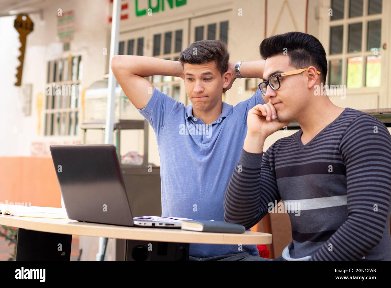 Sad saddened hi-res stock photography and images - Alamy