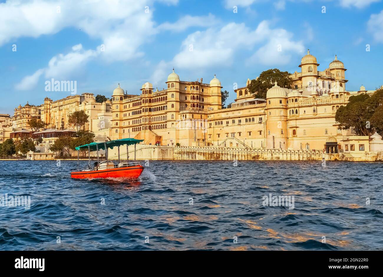 Beautiful city india hi-res stock photography and images - Alamy