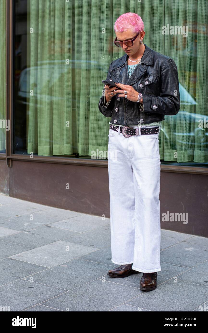London, UK. 21st Sep, 2021. Model Josef Michael attends Richard Quinn ...